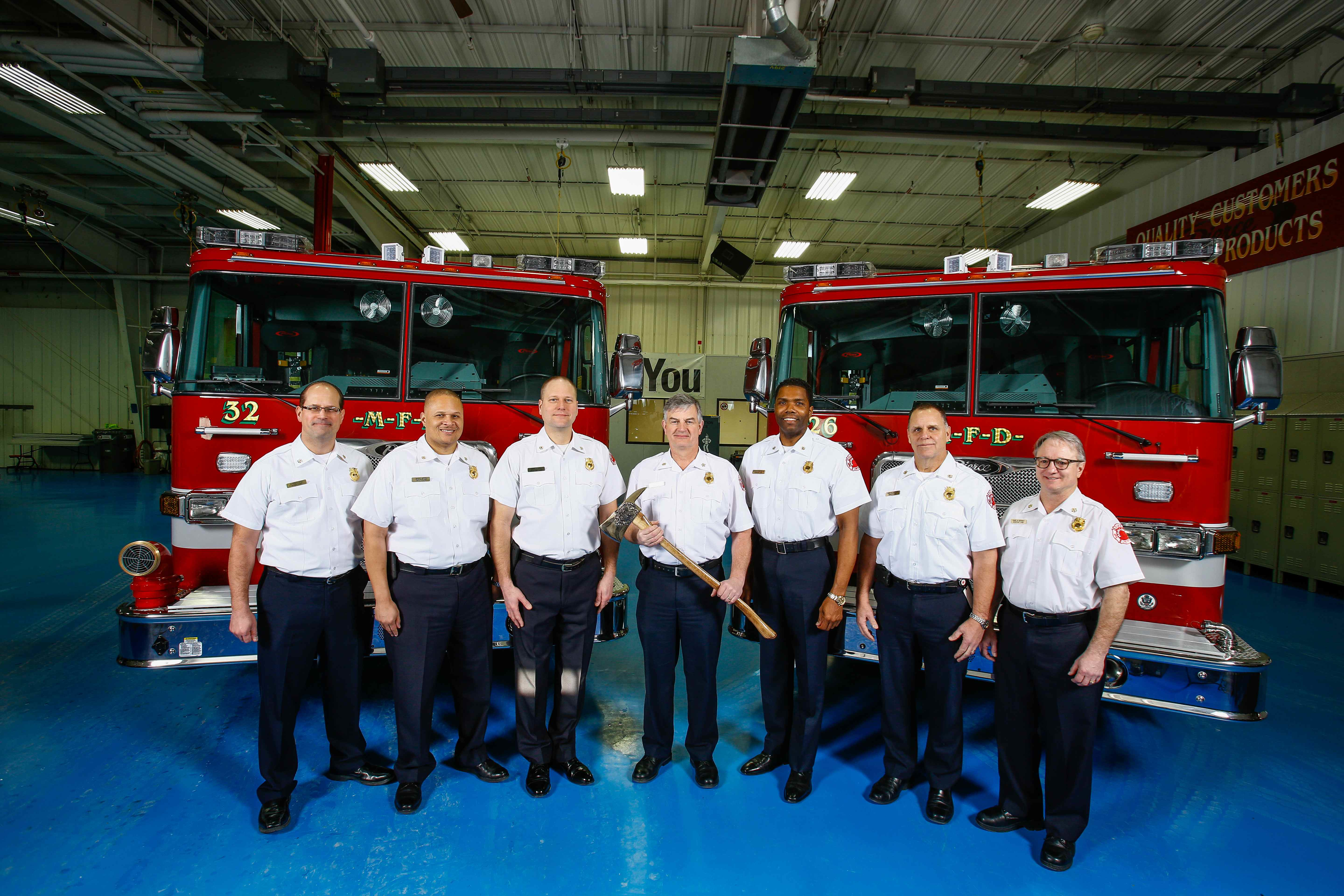 Milwaukee Becomes All Pierce Apparatus Fire Department Following ...