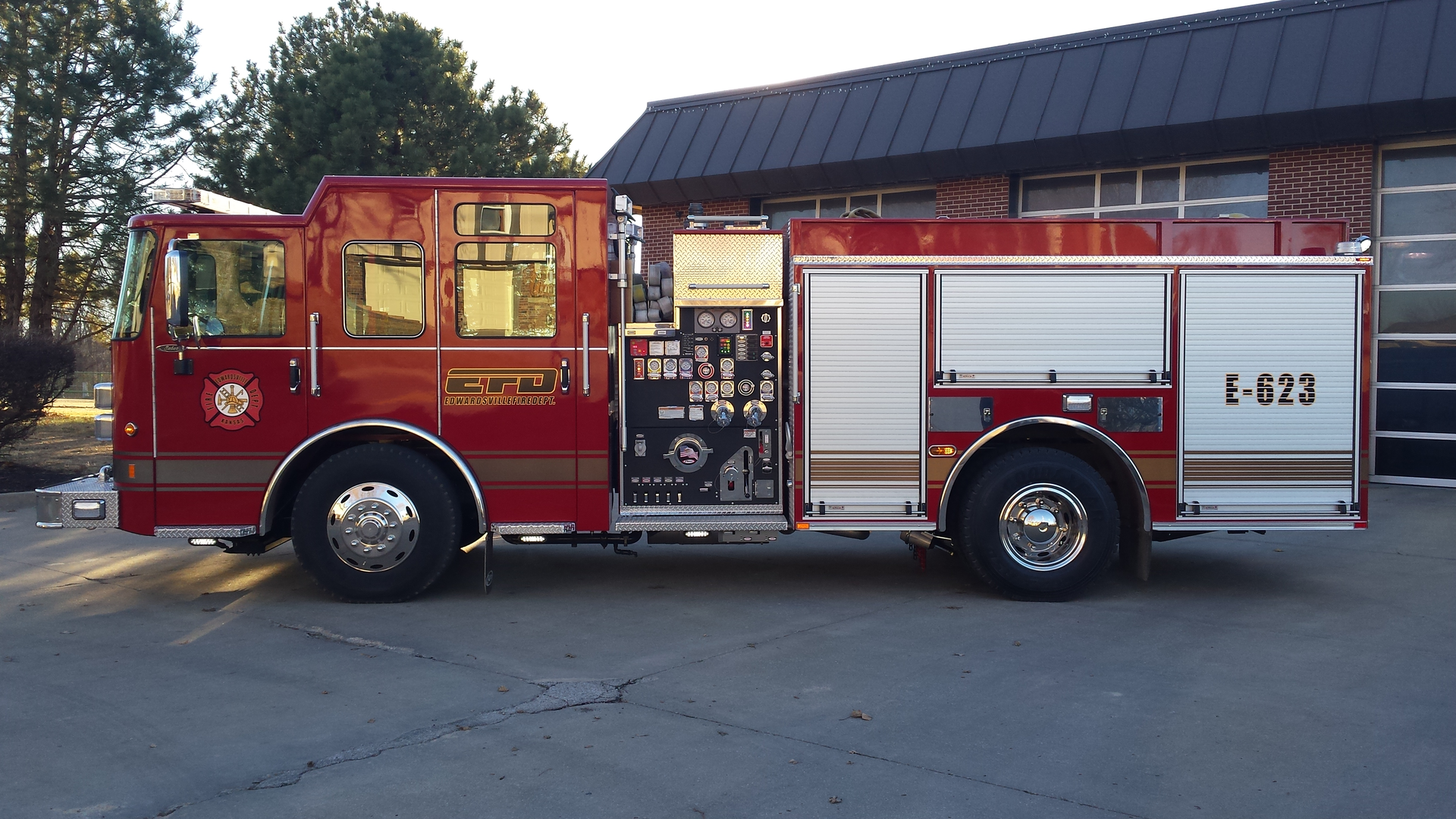 Edwardsville, Kan., Fire Department Put Custom Pumper in Service ...