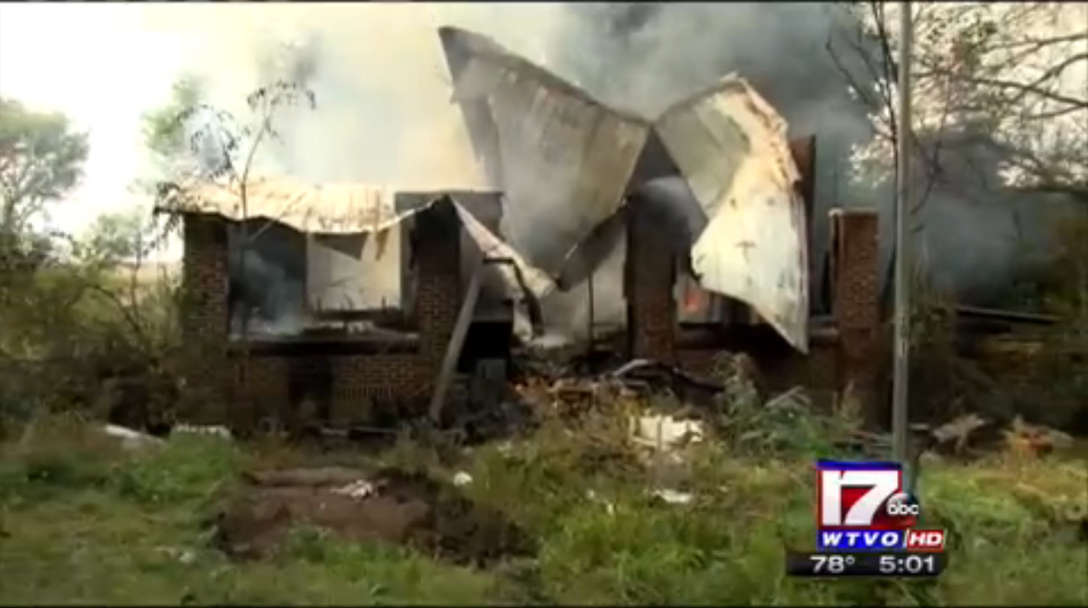 Off-Duty, Freeport, Illinois, Police Officer Saves Two From Fire ...