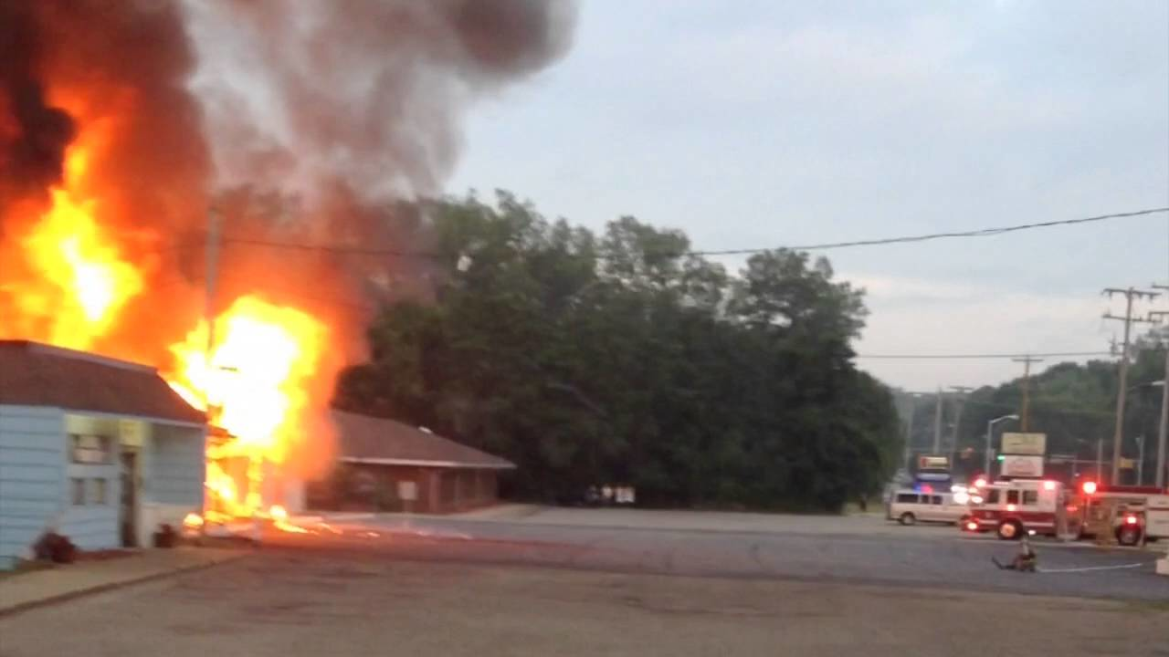 MI Firefighters Encounter Blasts at Fireworks Store | Firehouse