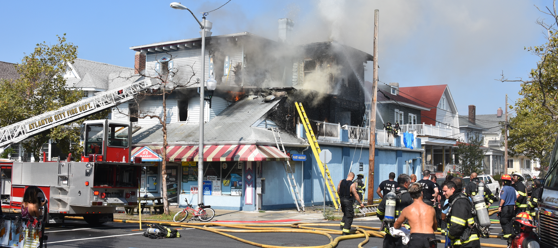 Atlantic City, NJ, Firefighters Battle Building Fire - Fireground ...