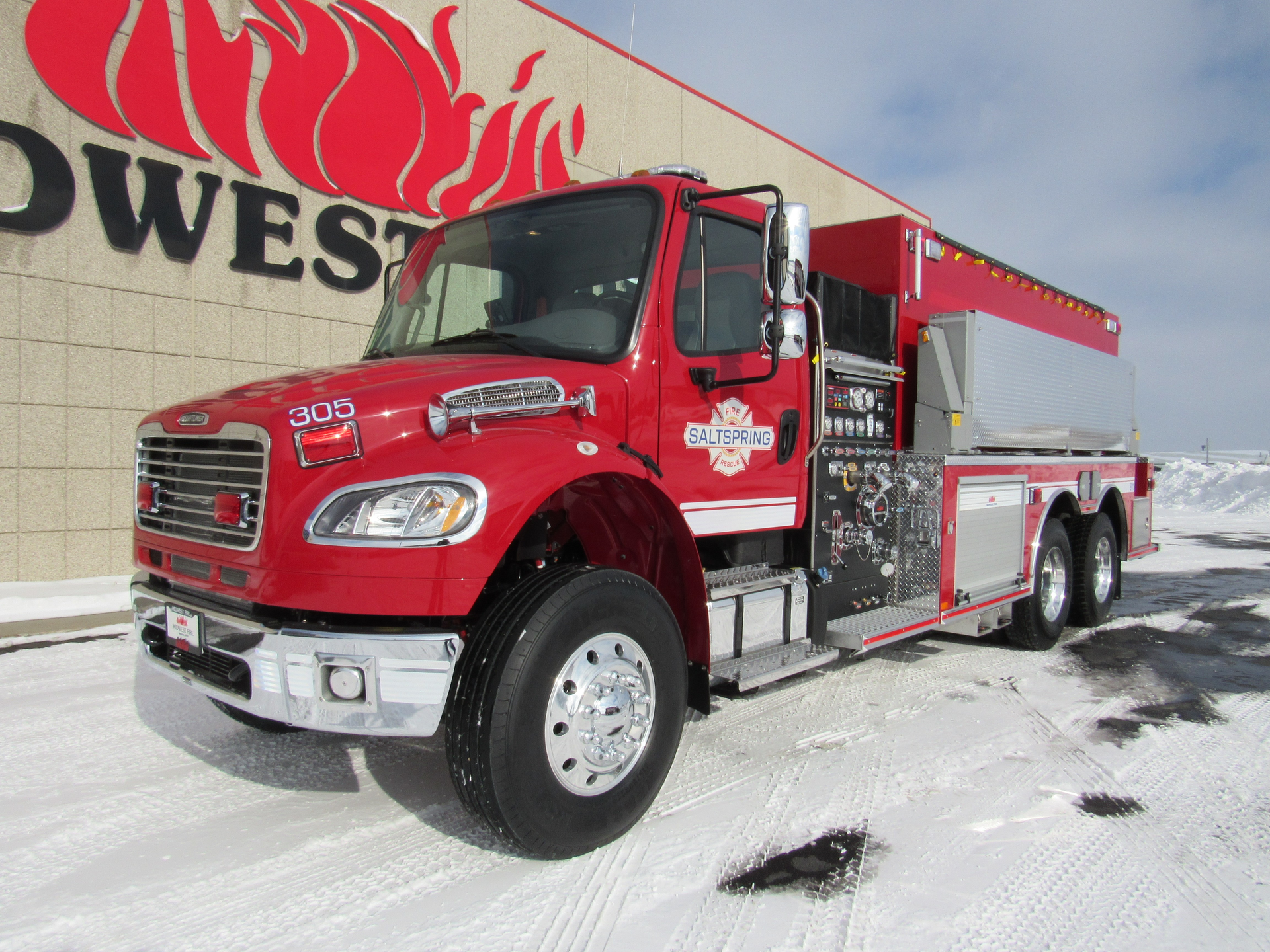 Salt Spring Island, BC, Canada, Fire Department Gets New Pumper/Tanker ...