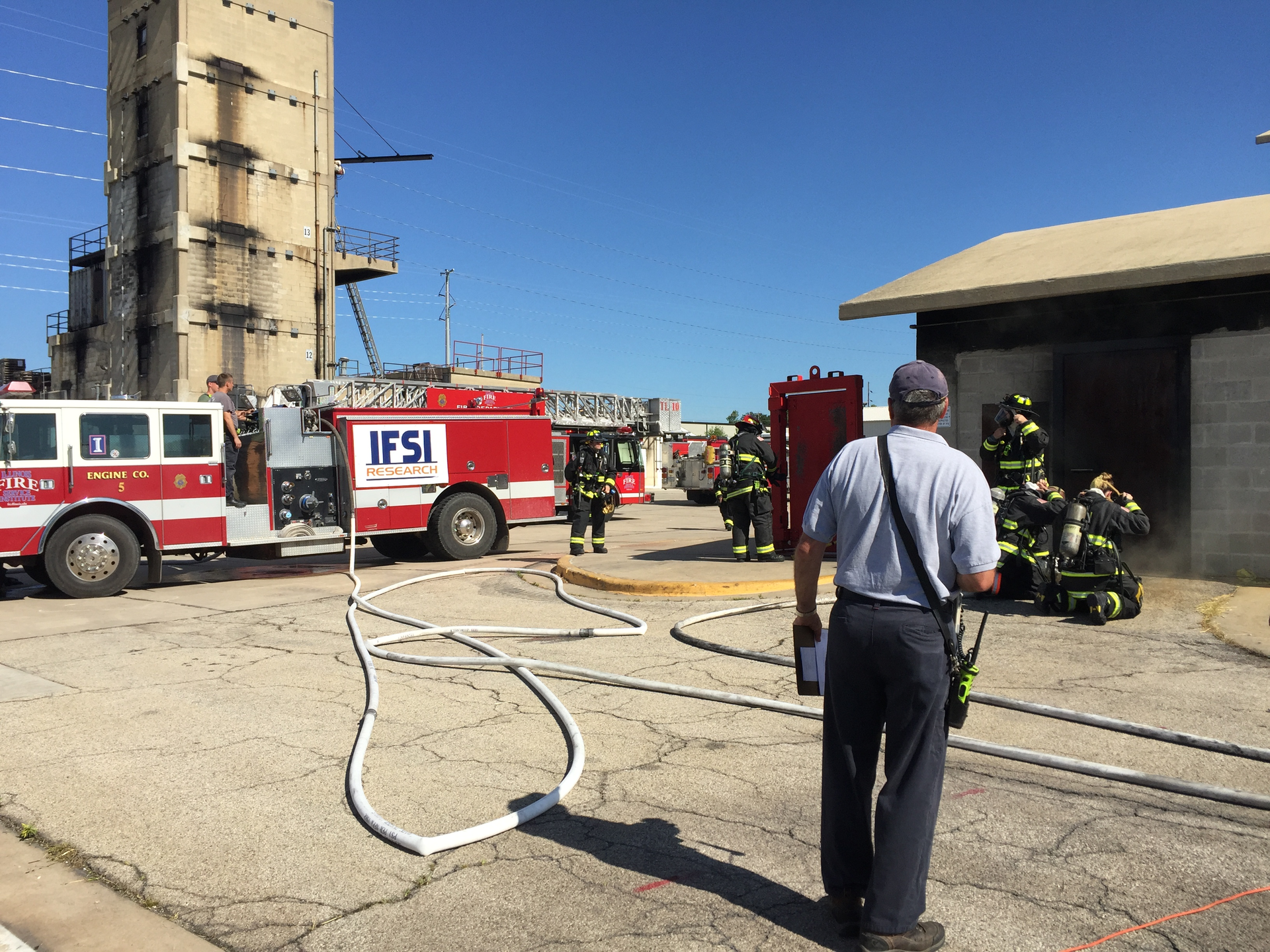 8 Critical Fireground Factors - Close Calls - Billy Goldfeder ...