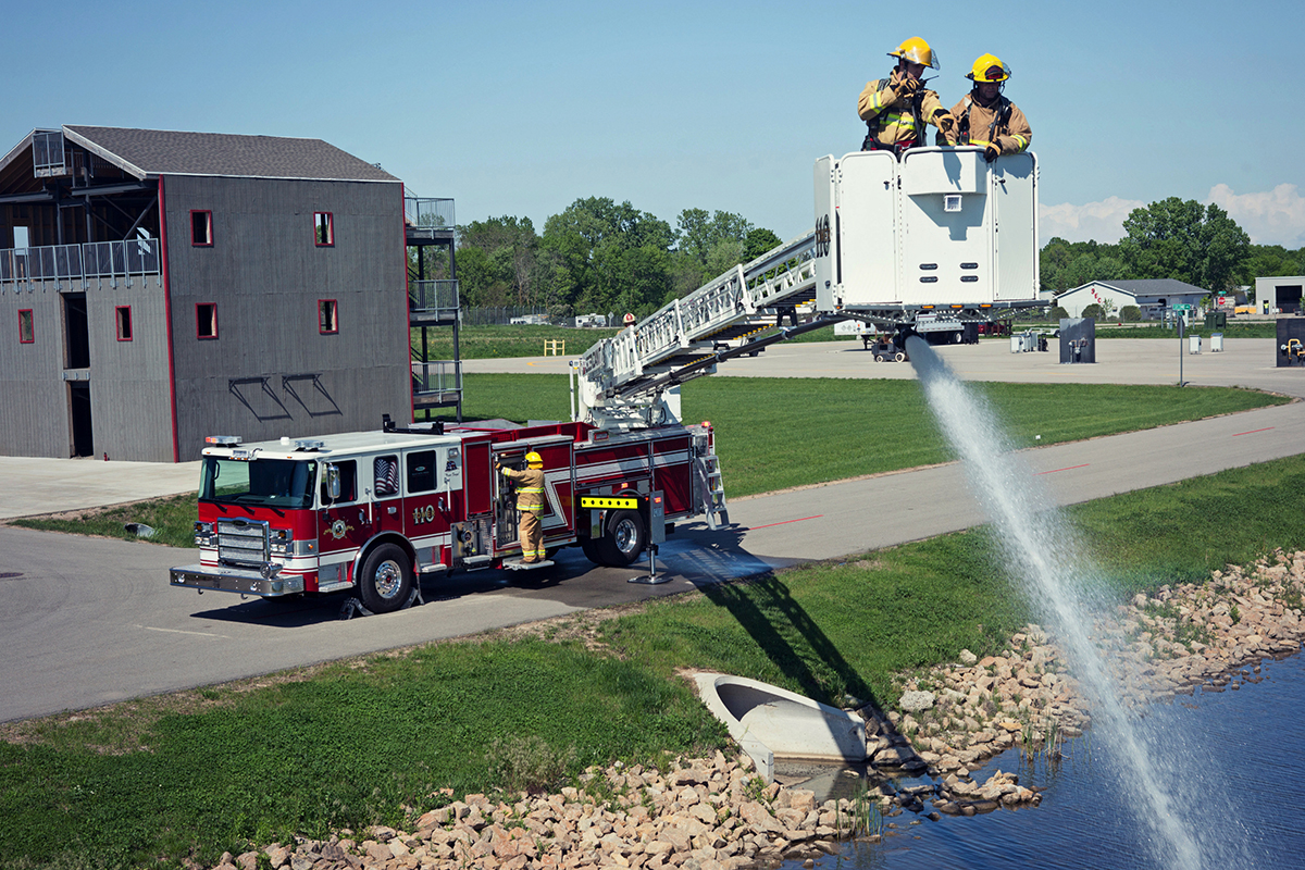 Pierce MFG Gets Order From Canada for Ascendant 110-Foot Firefighting ...