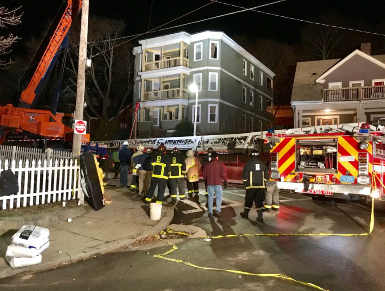 Boston Aerial Ladder Suffers 'Catastrophic Failure' at During Fire ...