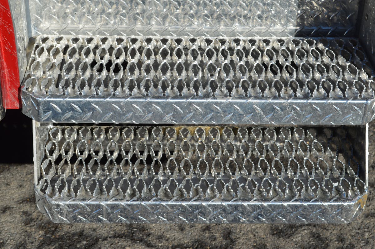 Fire Apparatus - Step Surface Safety - Firehouse Magazine | Firehouse