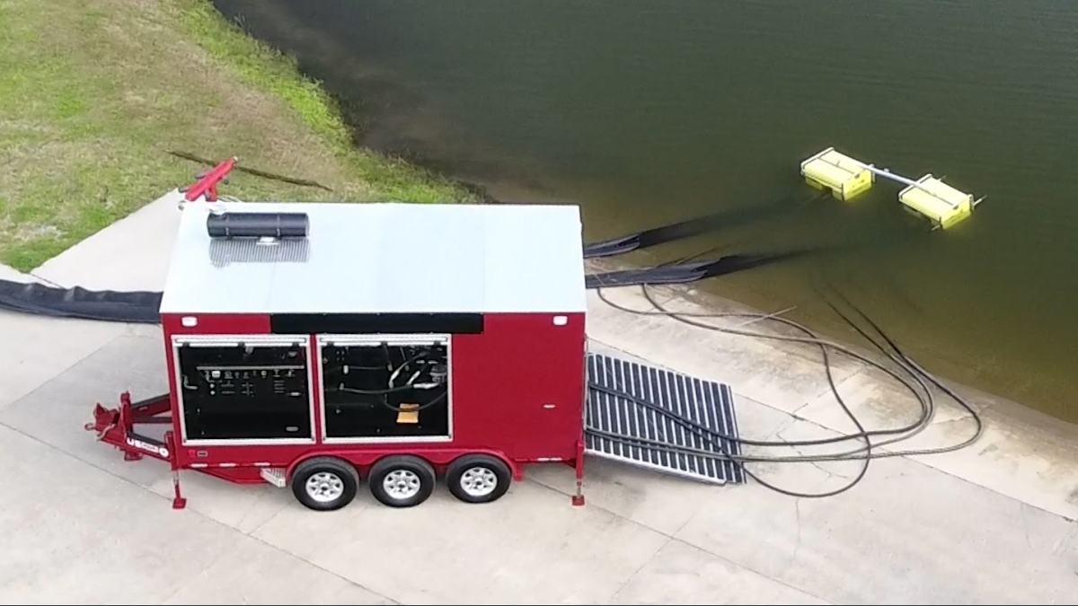 US Fire Pump Demonstrates Hydraulic Submersible Pump -- Firefighter ...