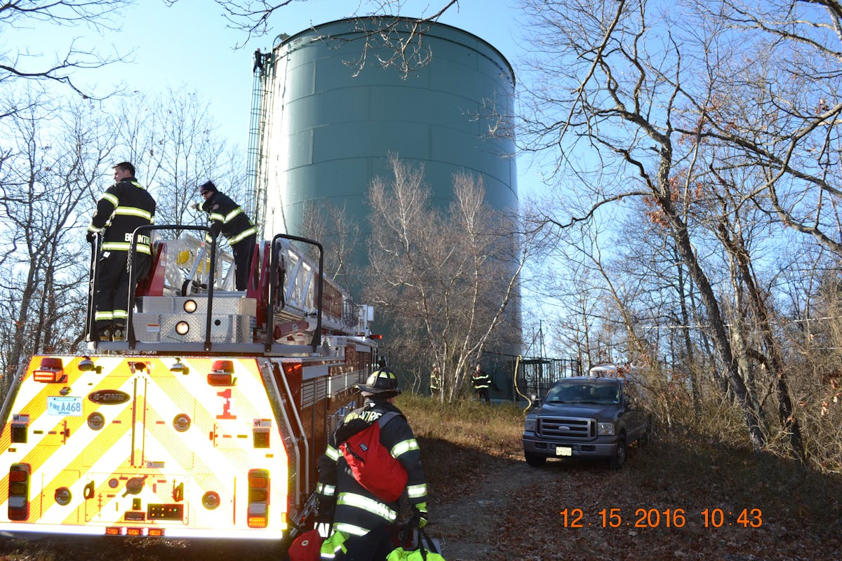 Technical Rescue - Water Tank Rescue & Recovery - Firehouse Magazine ...