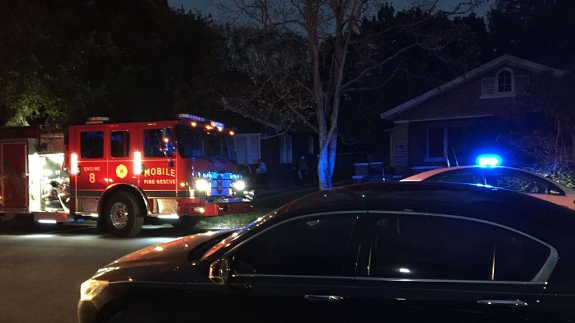 Mobile AL Firefighter Knocked Out By Electric Shock During Rescue ...