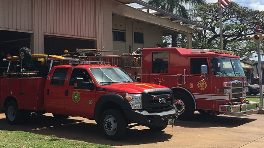 Kaui HI Firefighters Resuce Stranded Hiker | Firehouse