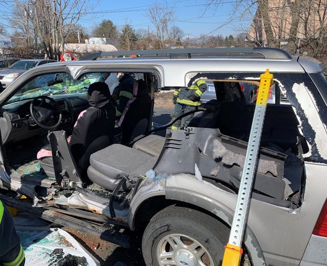 Motor Vehicle Extrication: Initial Response Considerations | Firehouse