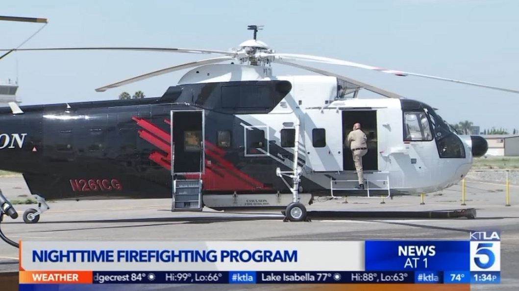 Orange County Fire Authority Nighttime Aerial Firefighting Tankers ...