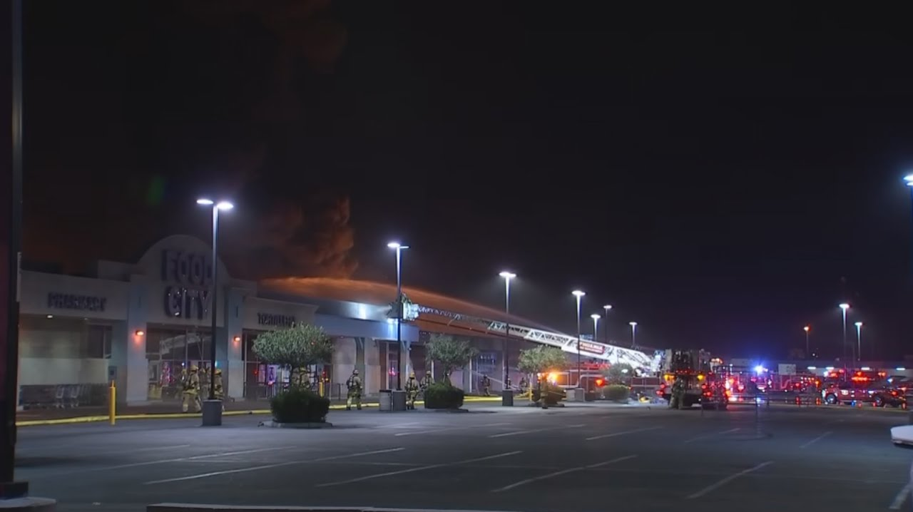 More than 60 Phoenix Firefighters Tackle 3-Alarm Strip Mall Blaze ...