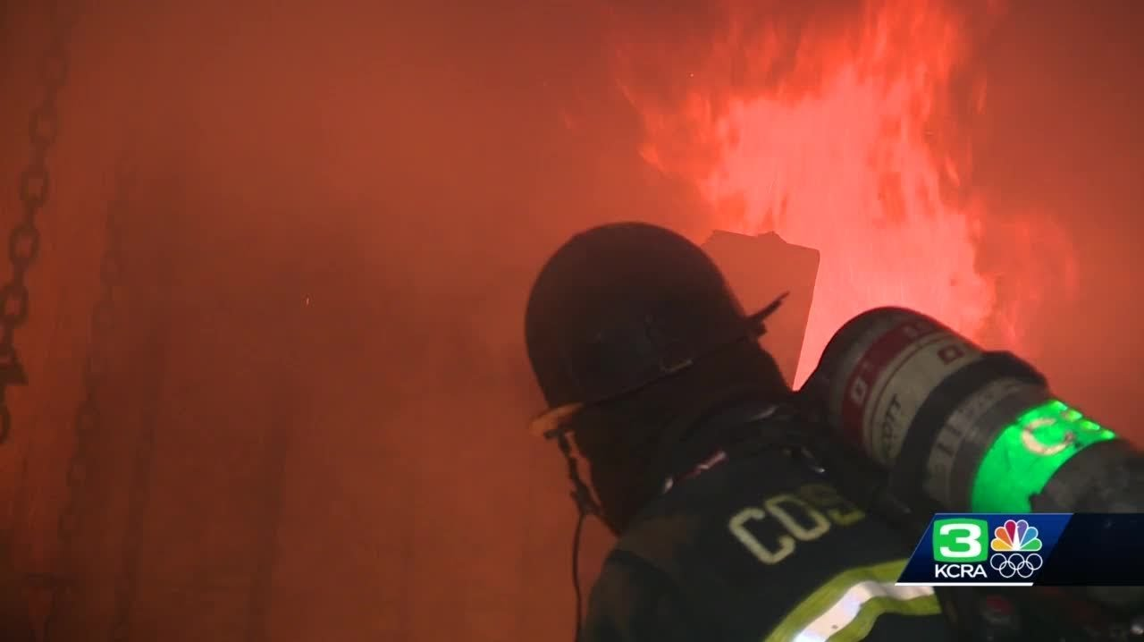 Virtual Reality Googles Prepare CA Firefighters for the Real Thing ...