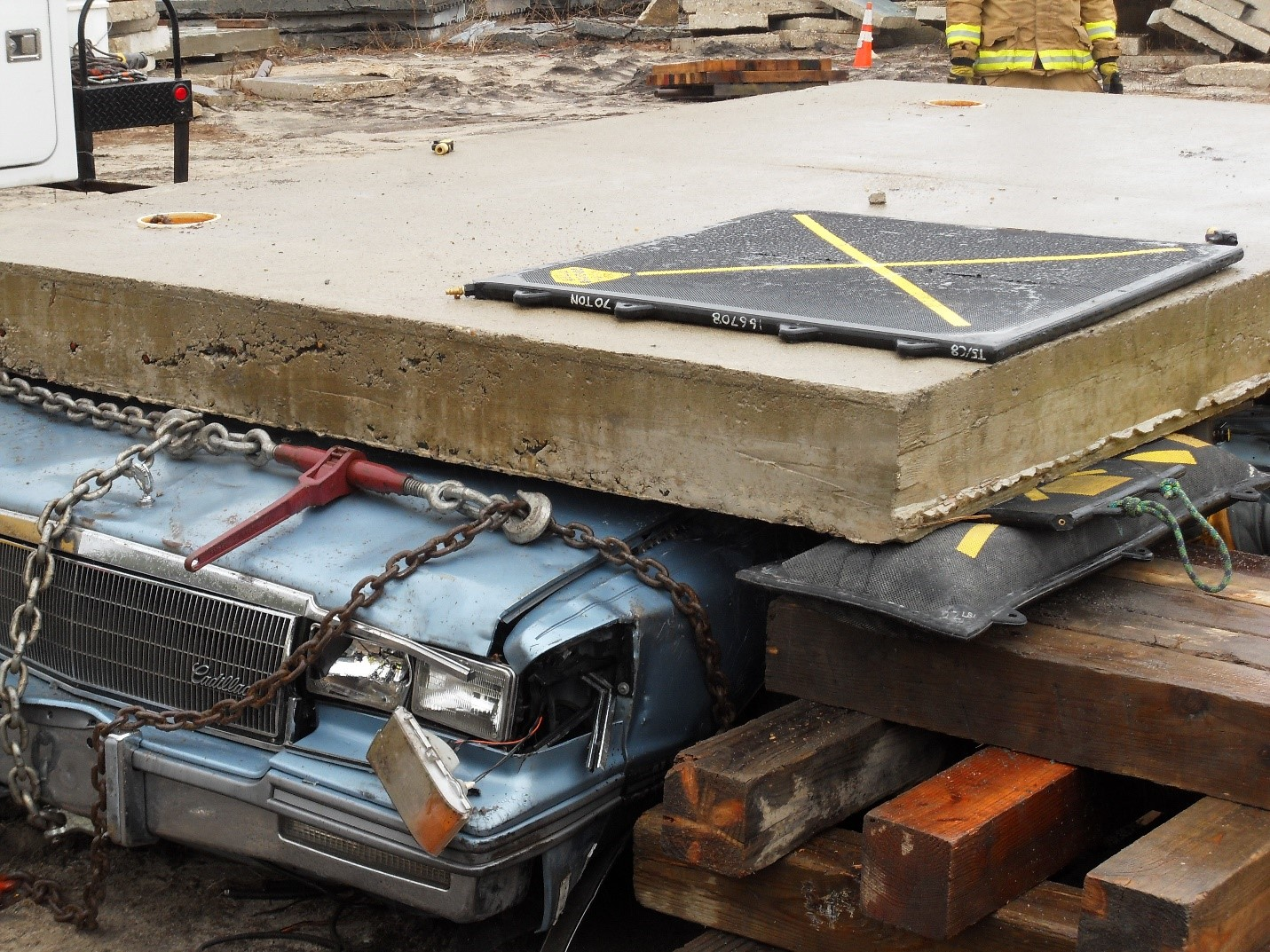 Defying Gravity: Lifting and Moving Objects in the Rescue Environment ...