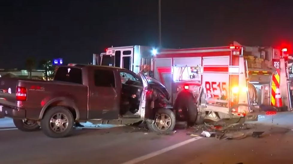 Pickup Truck Strikes Houston Fire Apparatus at Crash Scene | Firehouse