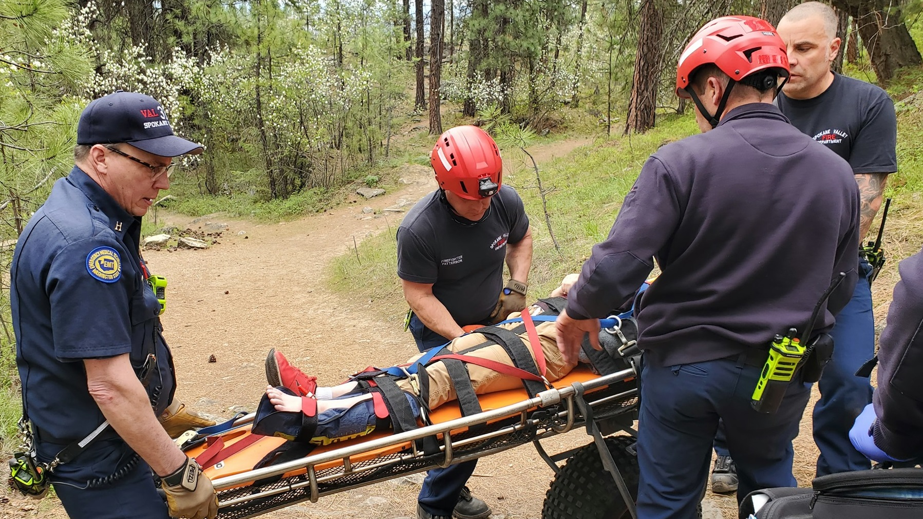 WA Firefighters Rescue Boy after 40-Foot Fall off Cliff | Firehouse