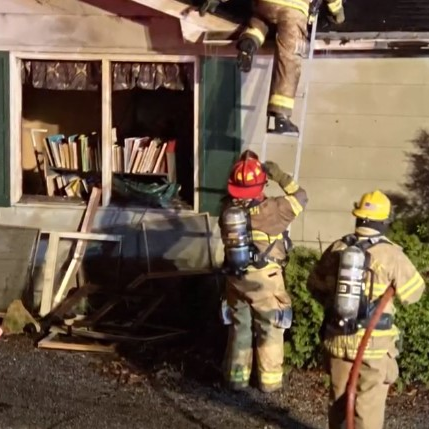 WV Firefighters Rescued from Burning Structure | Firehouse