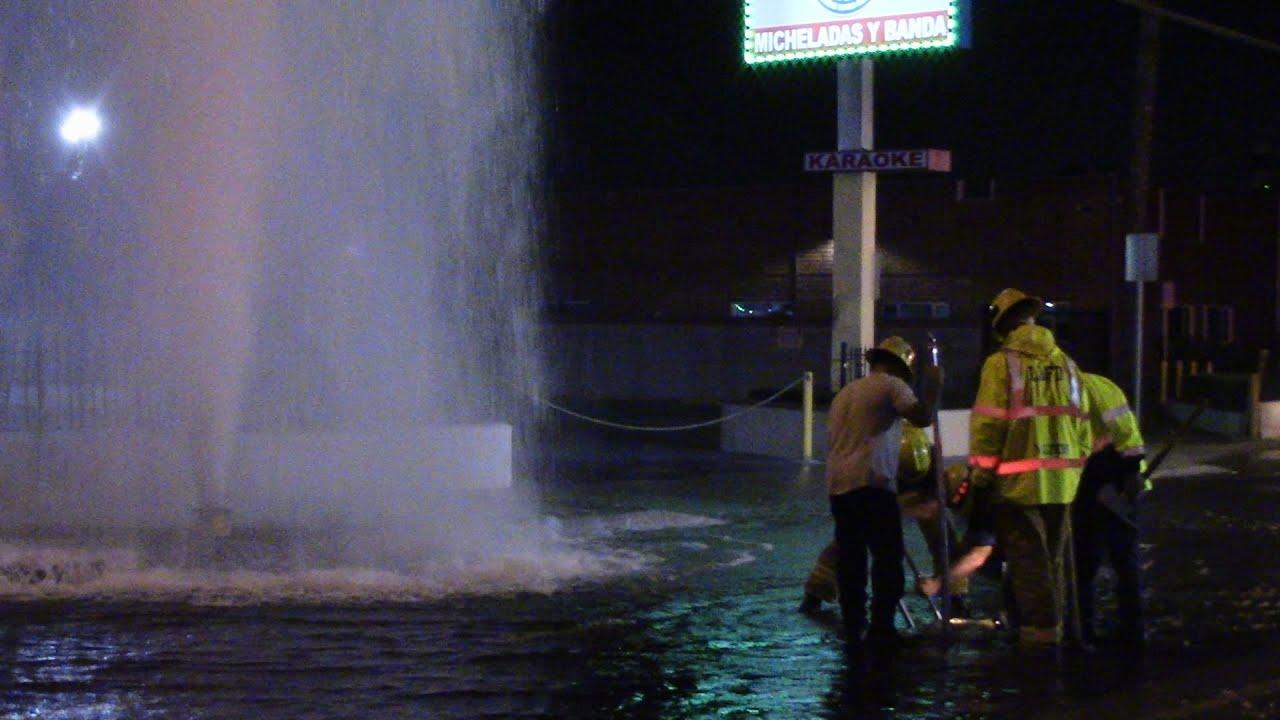 Watch LAFD Shut Down Sheared Fire Hydrant | Firehouse