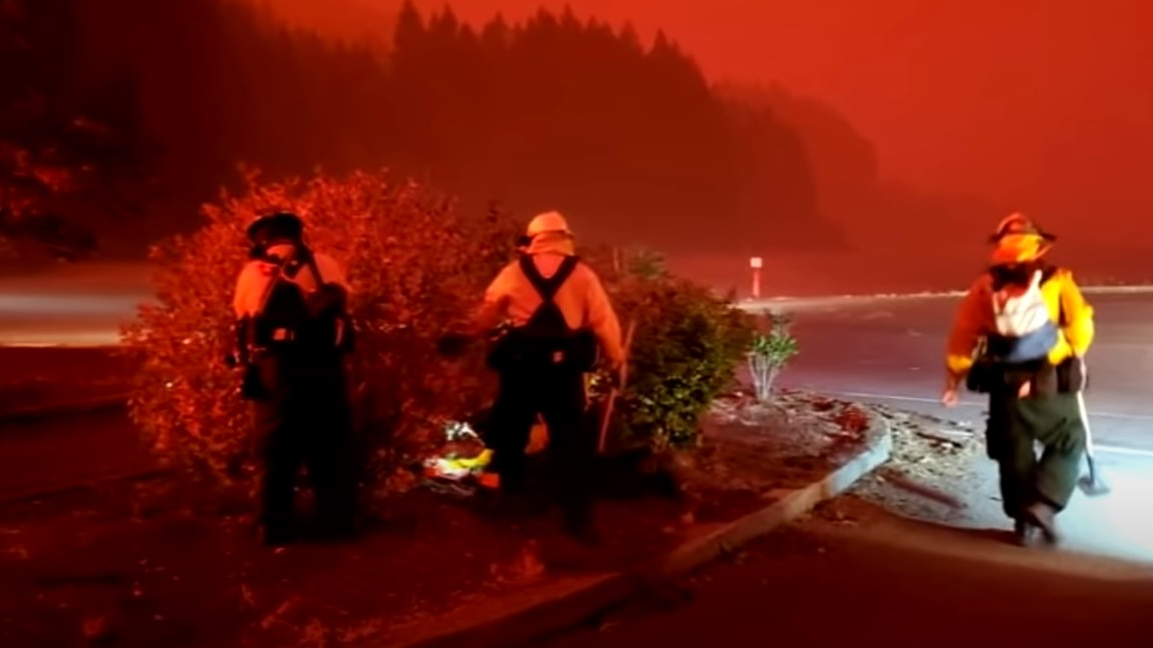 OR Firefighter Trapped by Wildfire: 'It Was Scary' | Firehouse