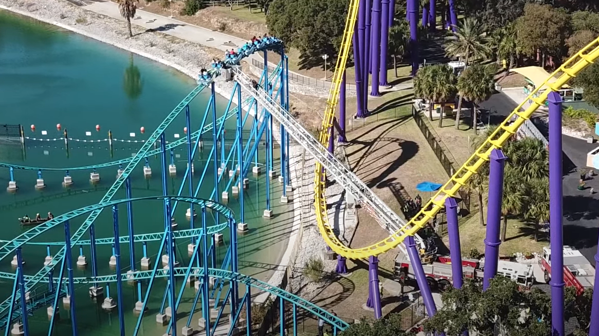 Watch TX Firefighters Rescue Riders atop Roller Coaster | Firehouse