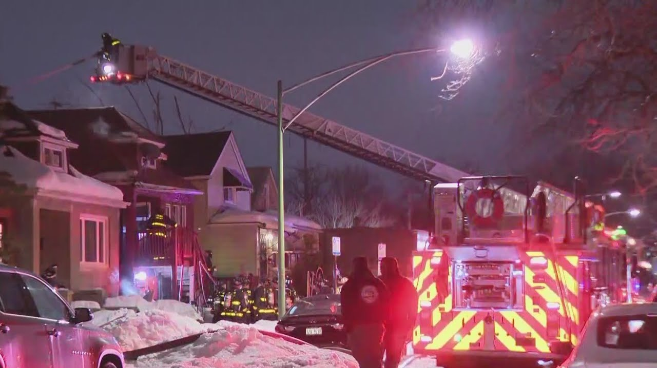 Two Chicago Firefighters Injured During Mayday Call | Firehouse