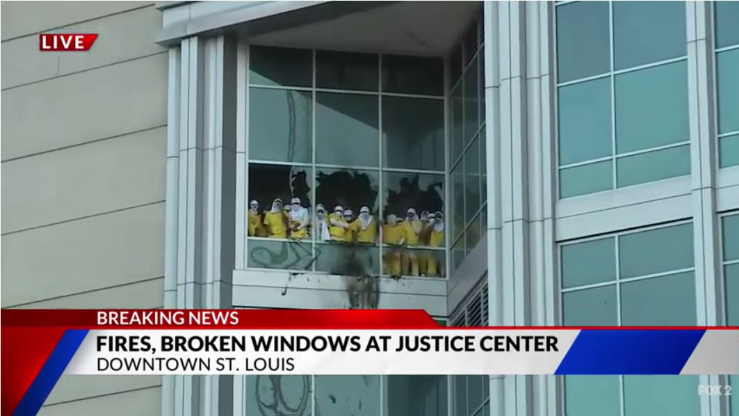 Inmates Set Fires at St. Louis Jail | Firehouse