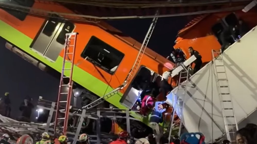 Video: Mexico City Overpass Collapse Kills at Least 23, Injuries Dozens ...
