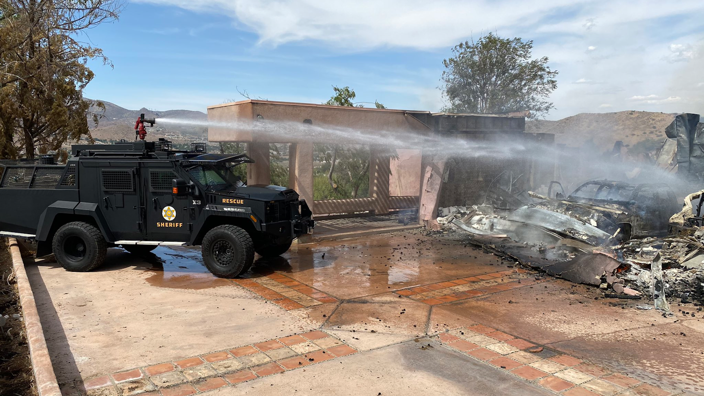 Los Angeles Sheriff’s Department SEB Unveil New Lenco X3 FireCat ...