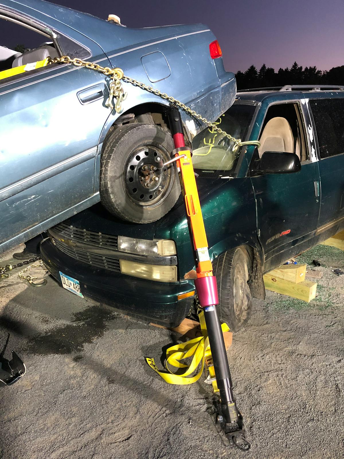 Crashed Passenger Vehicle Stabilization Techniques | Firehouse