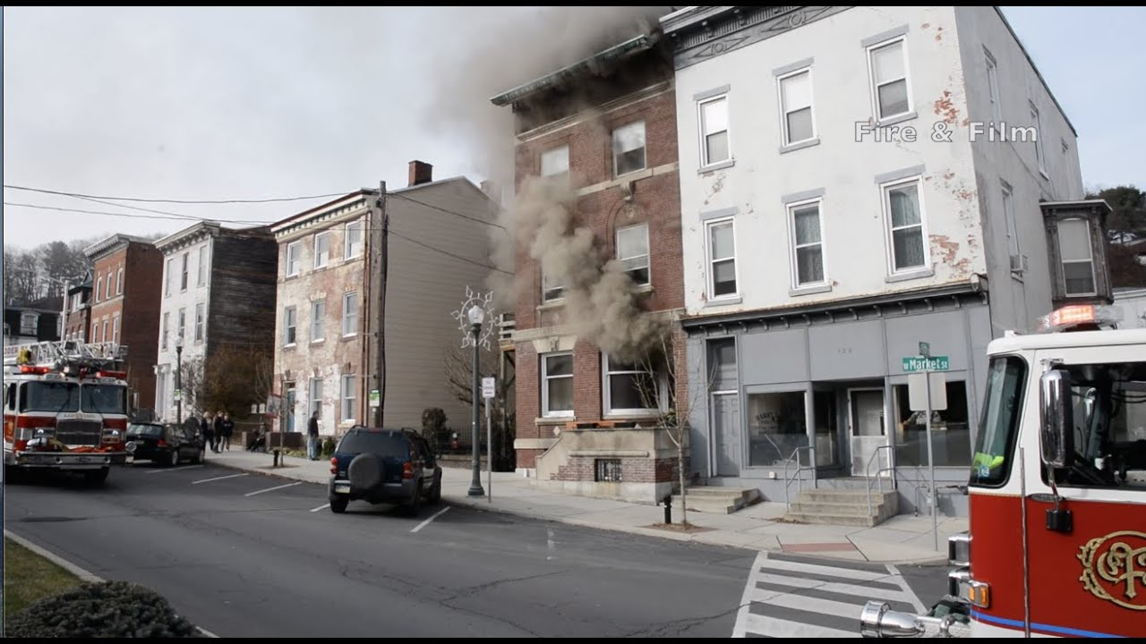 Watch: First-Due Units Arrive at PA Building Fire | Firehouse