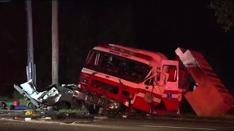 Four Hurt in FL Fire Engine, Truck Collision | Firehouse