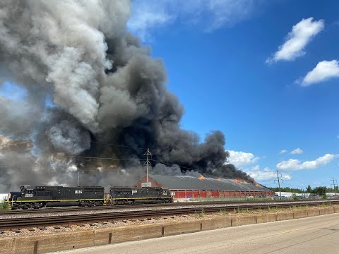 IL Firefighters Tackling Multi-alarm Blaze at Recycling Facility ...
