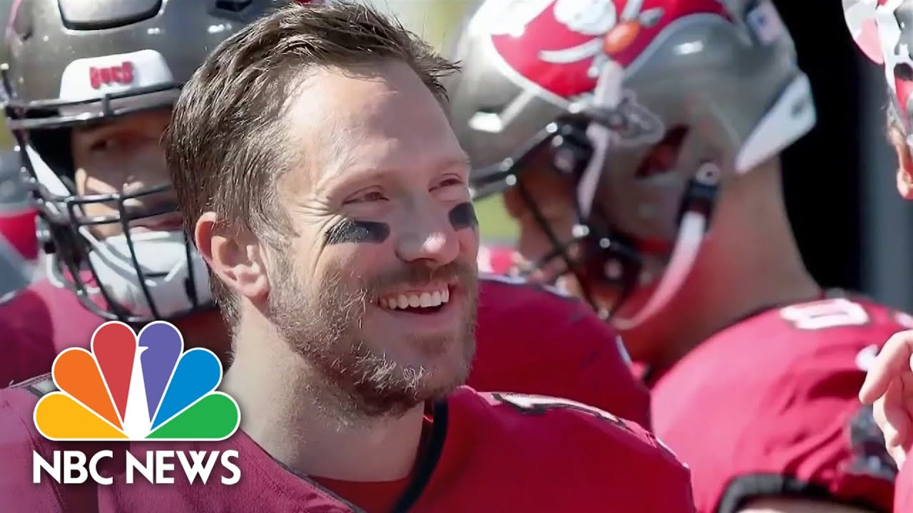 Tampa Bay Buccaneers Player Blaine Gabbert Aids In Helicopter Crash ...