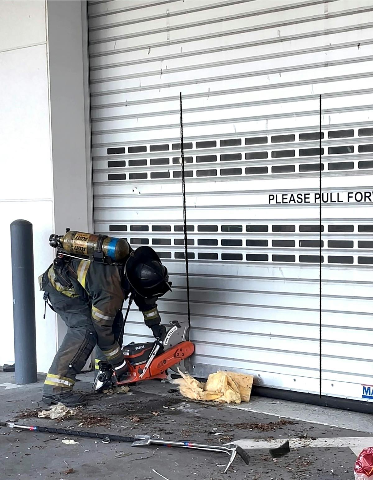 The Best Ways for Firefighters to Overcome Locked Steel Roll-Down Gates ...