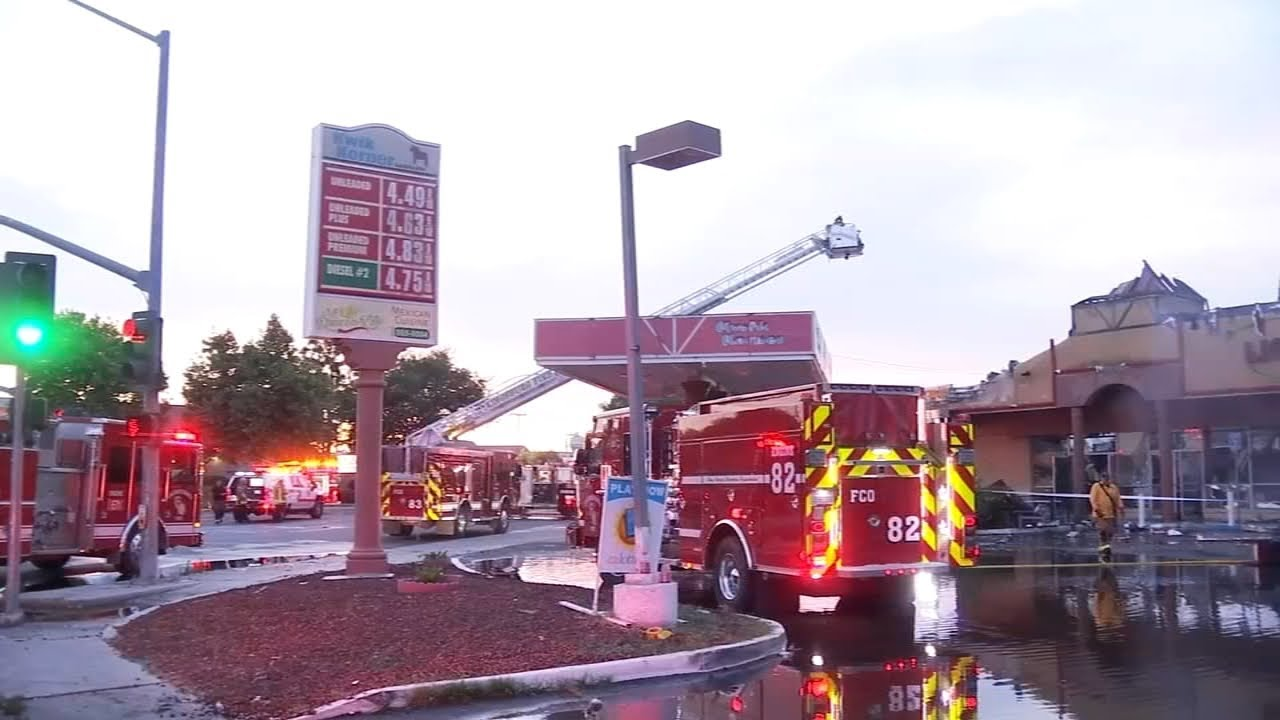 CA Convenience Store Fire Escalates Quickly | Firehouse