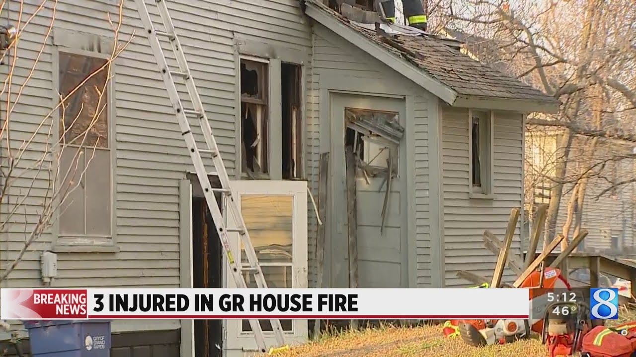 MI FF Injured in Flashover in House Fire | Firehouse