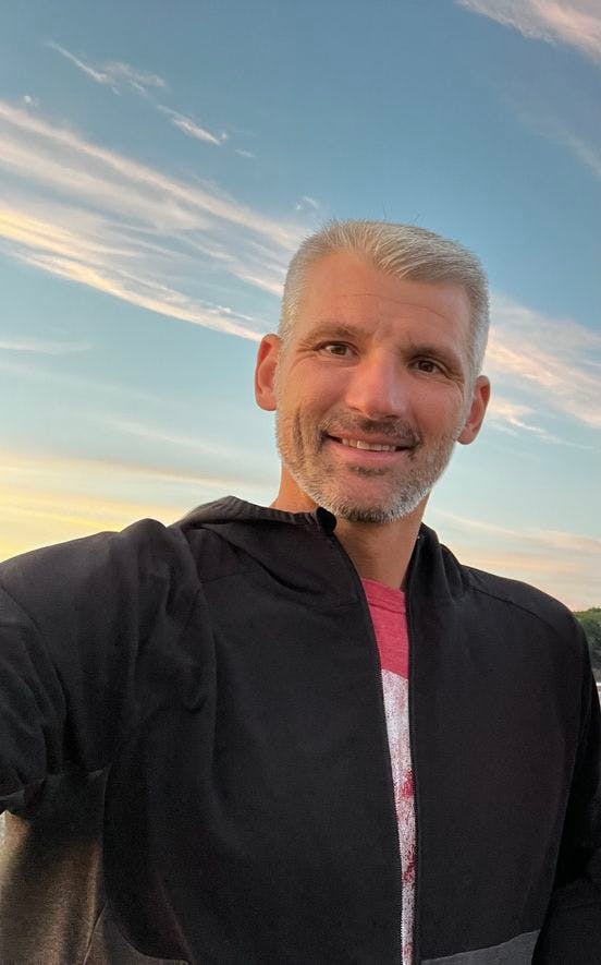 Off-duty Indianapolis Firefighter Saves Woman from House Fire | Firehouse