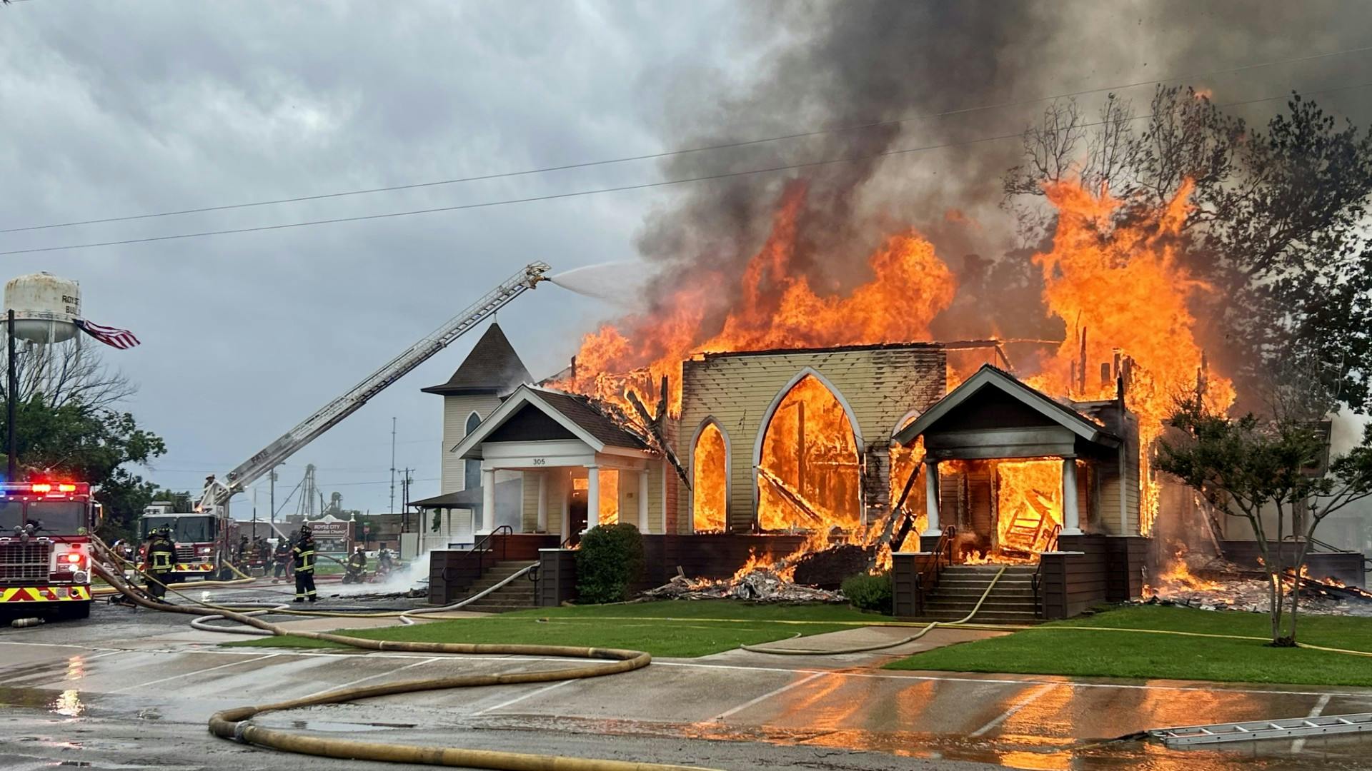 Blaze Destroys Historic Church in Royse City, TX | Firehouse