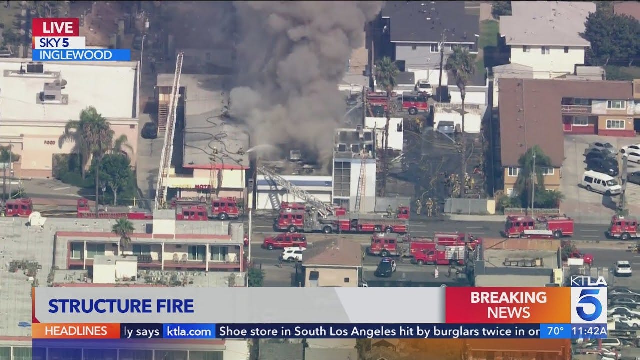 Los Angeles County Firefighters Battling Commercial Structure FIre ...